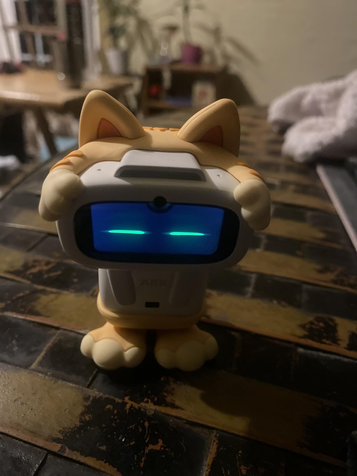 AIBI Pocket Pet Review 2025: I Tested It — Here’s What Really Works and ...