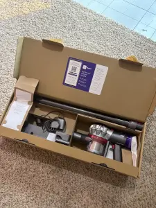 I Bought the Dyson V8 Plus Cordless Vacuum – Here’s My Honest Review of ...