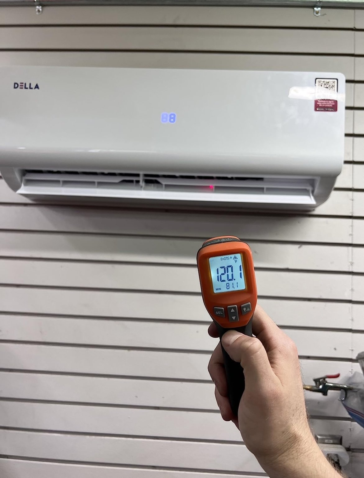 I Tried the DELLA Vario 12000 BTU Mini Split: Pros, Cons & Reviews ...